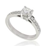 Le sertissage des bagues de fiançailles : les différents styles